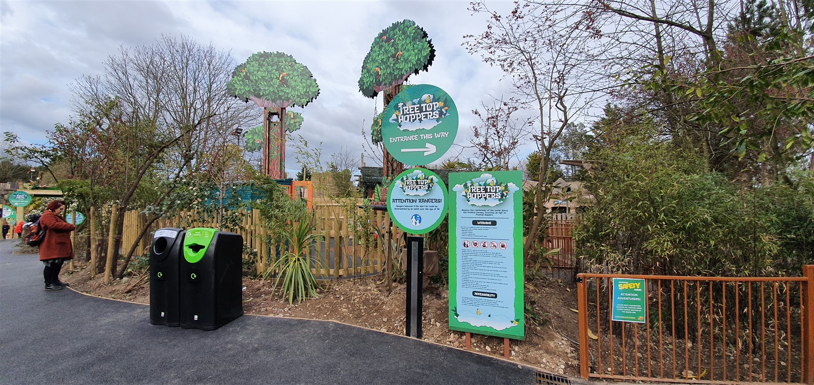 Treetop Hoppers – Chessington World